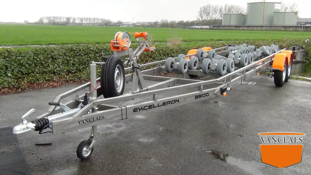 Excelleron GYRO 3500 -14"- 1050 braked 2 axle - Motor Boats - GYRO ...