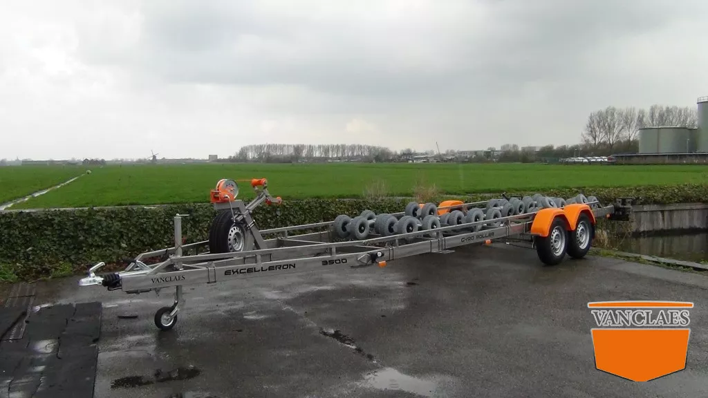 Excelleron GYRO 3500 -14"- 1050 braked 2 axle - Motor Boats - GYRO ...